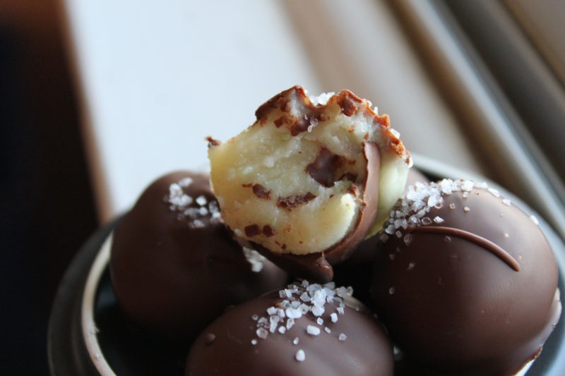 Bake Me Away To Margaritaville - SweetUltimatums.com